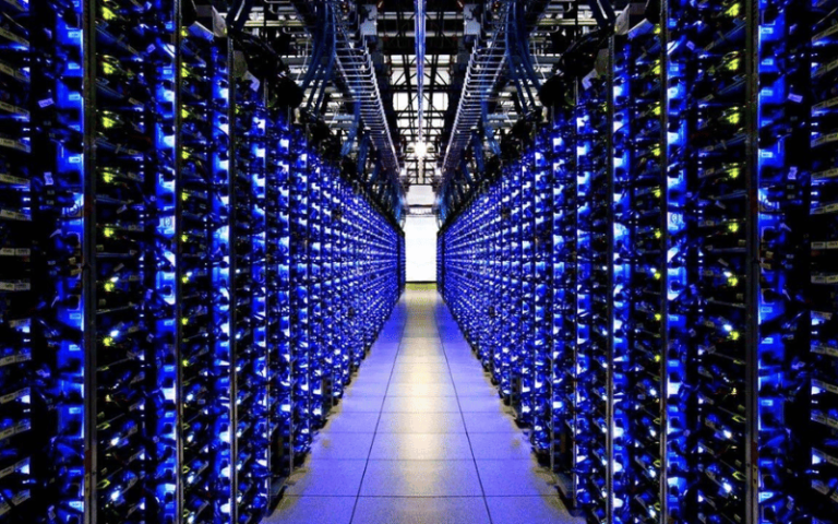 How Many Servers Are in a Data Center? Exploring Hyperscale & AWS ...